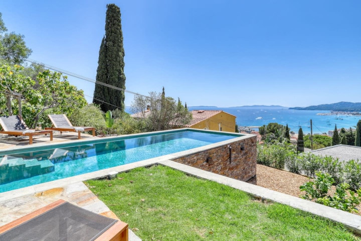 Villa Vue Mer Avec Piscine Pour 6 Personnes - Le Lavandou