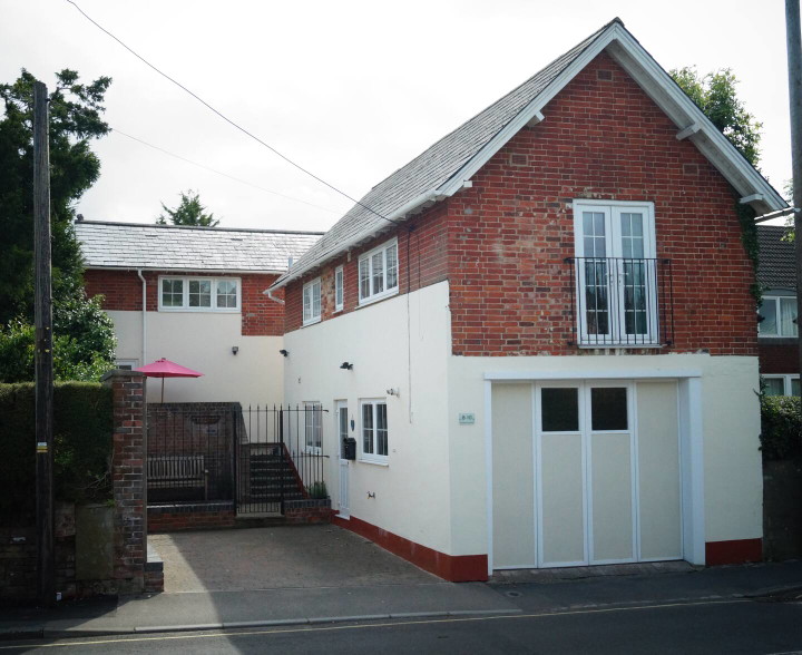 Large Quirky House In The New Forest - Fordingbridge