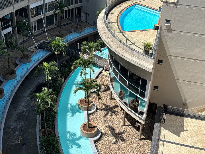 Luxury Waterfront Penthouse - Durban