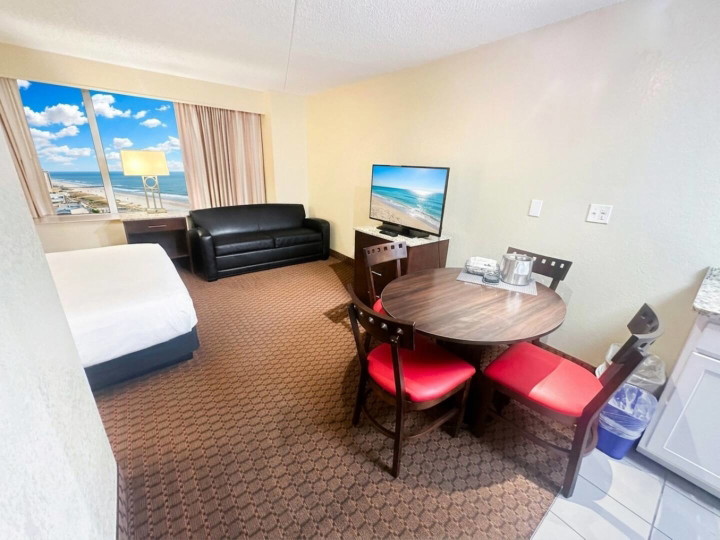 Ocean View Studio On Beach | Walk To Hard Rock - Atlantic City, NJ