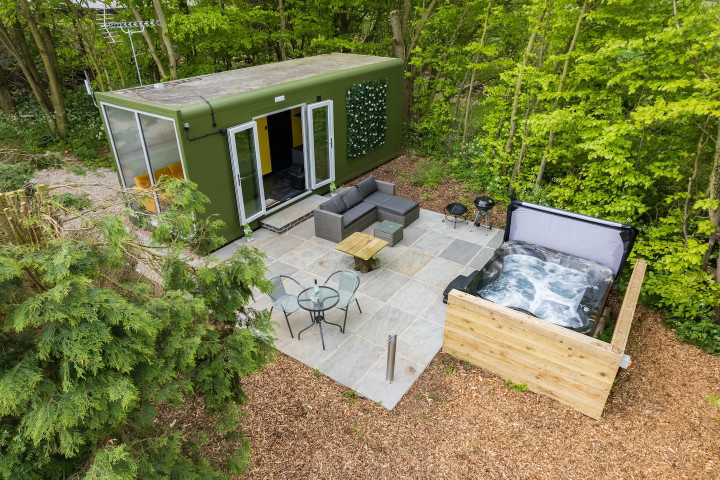 Woodland Cabin With Hot Tub, Secluded With Views - North Yorkshire