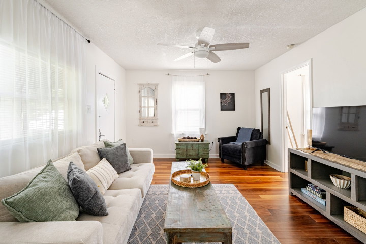 Summer House - 1/1 Second Floor - Walk Everywhere - St. Augustine, FL