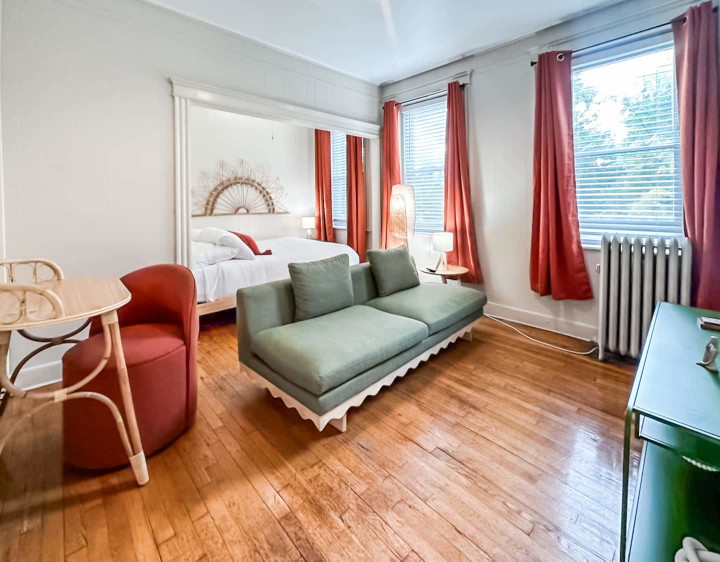 (F22) Charming Boho-inspired Studio In Fenway! - Boston
