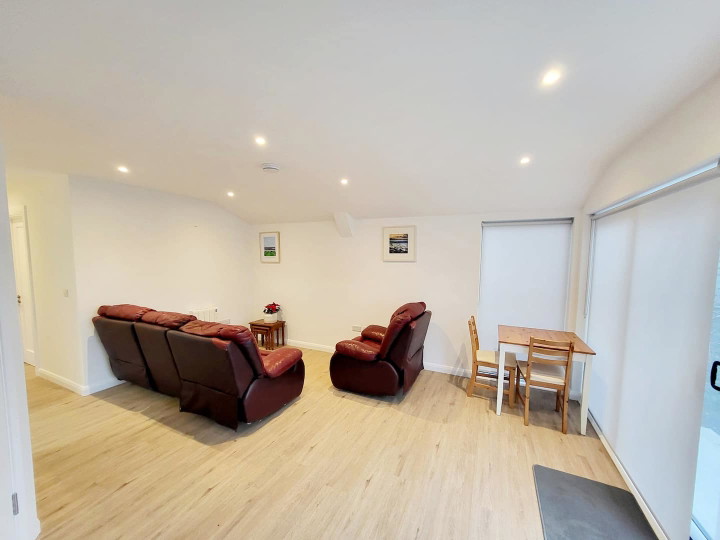 Newly Renovated 2-br Retreat In Oranmore - Oranmore