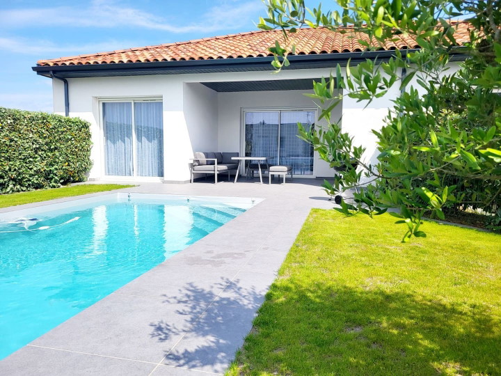 Maison Avec Piscine Chauffée - Soustons
