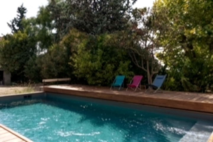 Petit Nid Douillet Avec Accès Piscine Et Parking. - Marseille
