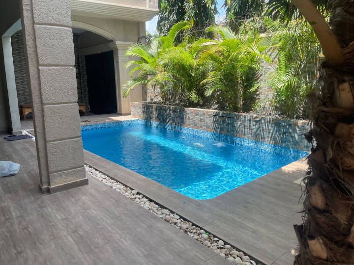 Villa Calme Avec Piscine /à Avepozo/agodeke Lome - Togo