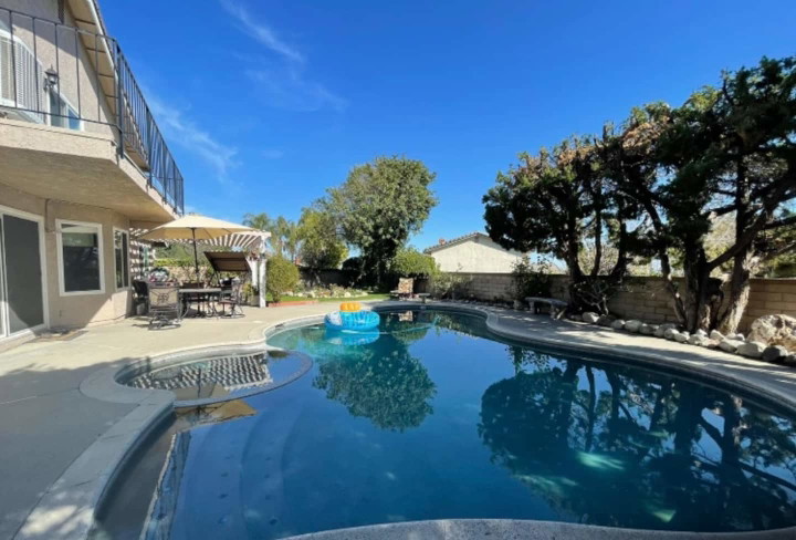 Mountain View Retreat W/ Private Pool & Backyard - Upland, CA