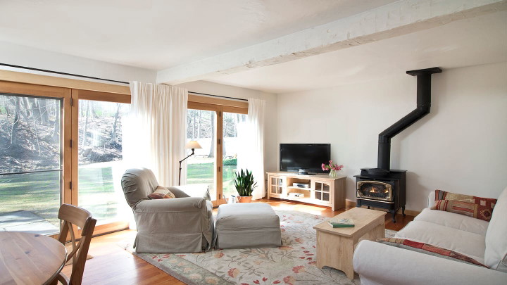 Romantic Luxury+stream+walk To Town=brook Cottage - Woodstock, NY
