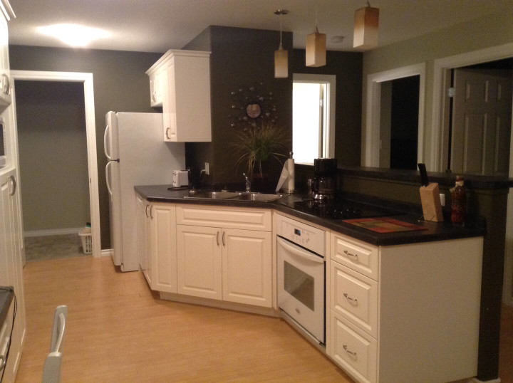 Newly Renovated 2 Bedroom Suite - Moose Jaw - Moose Jaw