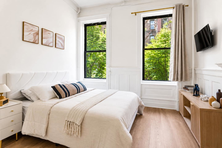 Spacious Washington Heights Studio Near Transit - New York