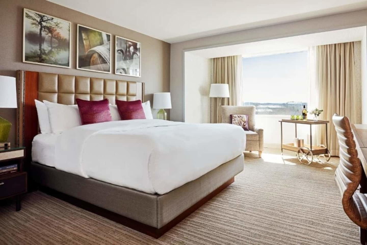King Room Near Fannys Garden Lees - Leesburg, VA