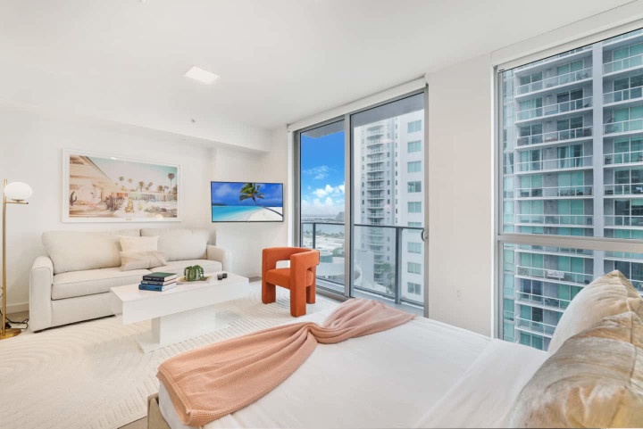 Designer Studio Downtown Miami Rooftop Pool & Gym - Miami