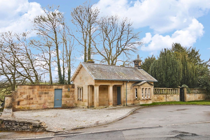 North Lodge - 17th C Hassop Hall Gate Cottage - Bakewell