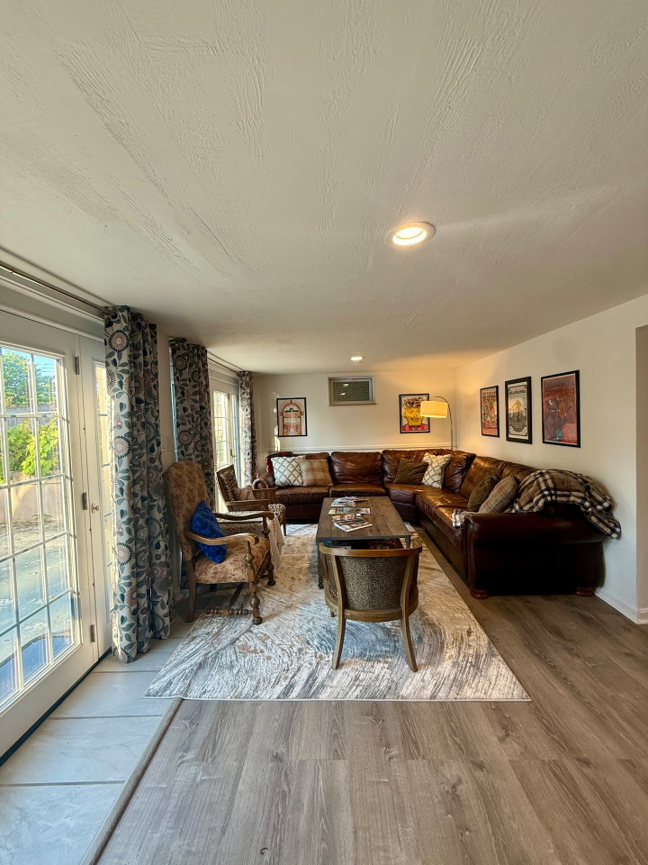 Room Of Requirement Guest Suite Str #15063219-1 - Lexington, KY