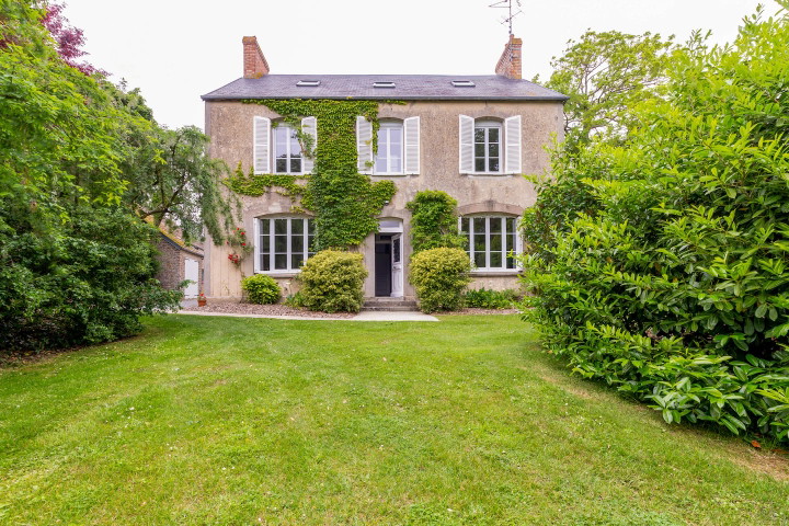 Villa With Good Hosting. - France