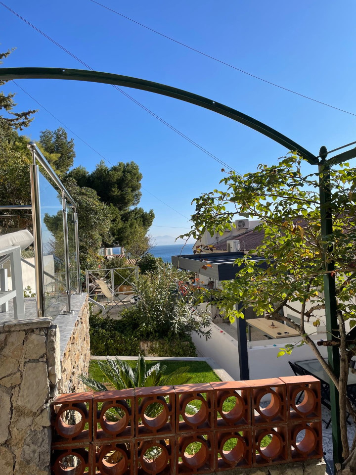 Charmant Cabanon De Pêcheur Dans Une Calanque - Châteauneuf-les-Martigues