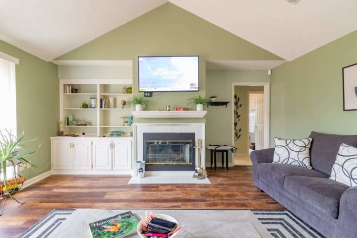 Large Family House Near Downtown & Free Parking - Columbus, GA