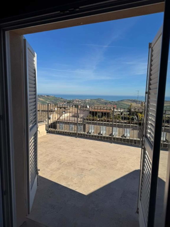 Charming Home With Stunning View In Heart Of Fermo - Moresco