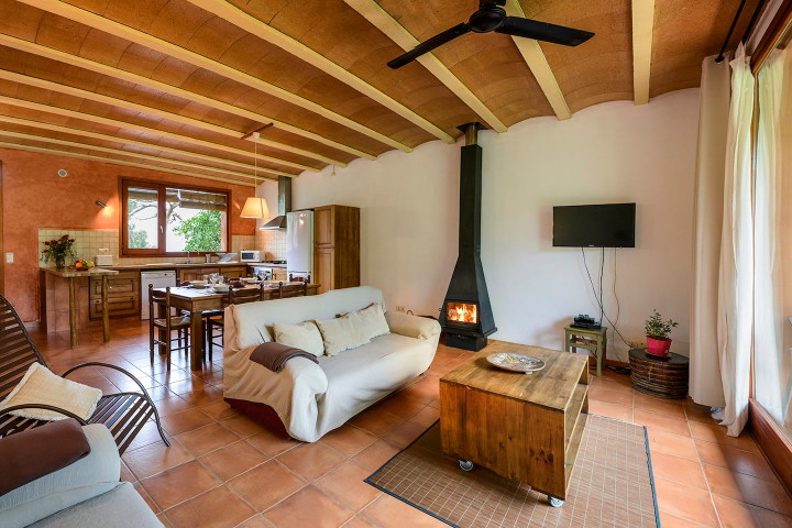 A House With Views In The Alt Empordà - Pyrenees