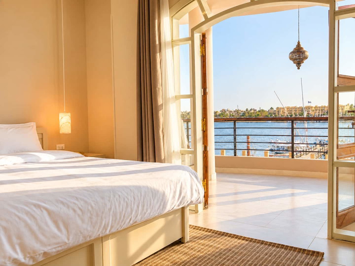 Nile View Room With Balcony At Neferu Stay + Pool - Luxor