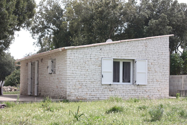Jolie Petite Maison De 50m2 à La Campagne - Bonifacio