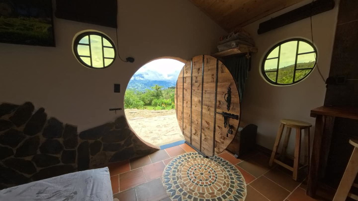 Cabaña Mágica Estilo Hobbit - Cundinamarca