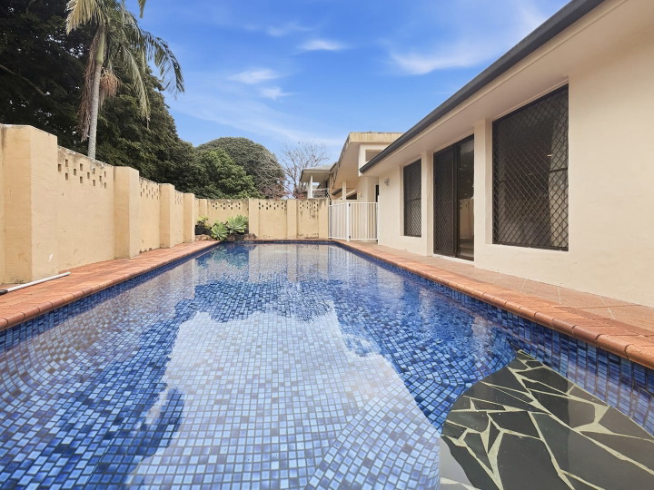 4-bed 4-bath Group Stay | Pool Table | Prime Spot - Brisbane