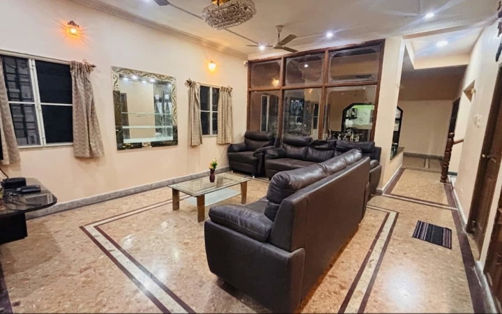 Abra Palace A Luxury Full Villa - Chennai