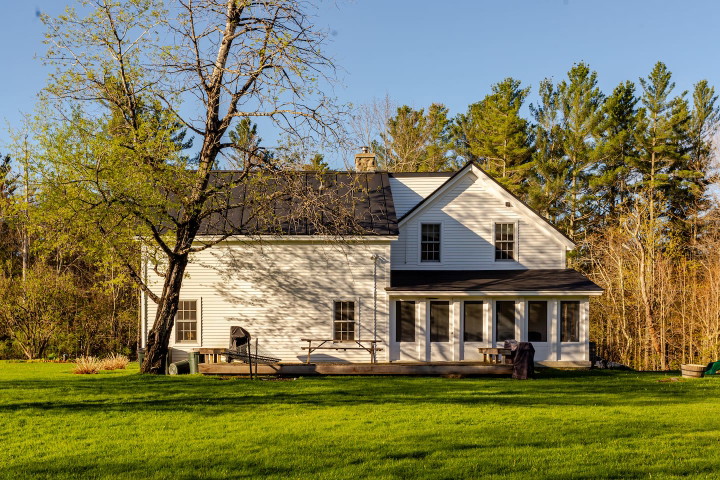 Cozy & Updated Year-round Farmhouse -Kid Approved! - ミドルベリ, VT