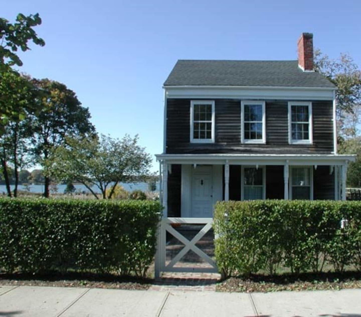 Whaling Captain Pierson's Apartment - Sag Harbor, NY