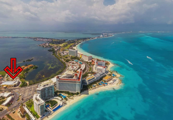 Steps To The Beach | 2 Bedrooms | Great Location - Cancún