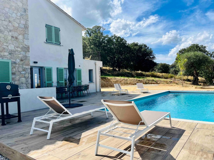 Villa Antitude Avec Piscine - Calenzana