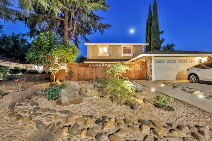 Xen House 3br/2ba 10 Min From Downtown Sacramento - Sacramento, CA