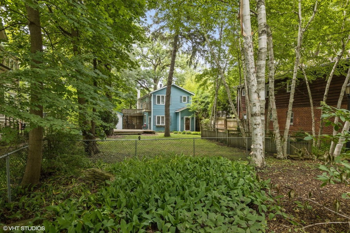 Wilmette "Treetops" Getaway - Wilmette, IL