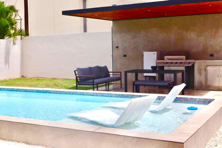 D1976 Boutique Style Home - Porto Rico
