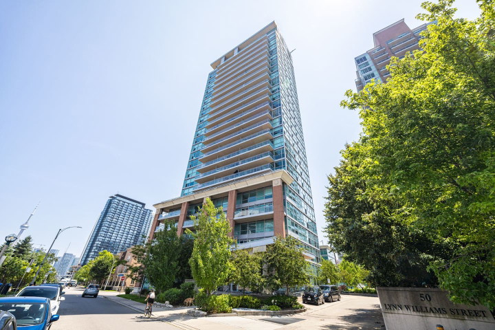 Relaxing 2brcondo In The Heart Of Liberty Village - Toronto