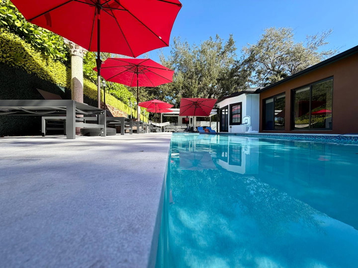 Villalee Luxury Heated Pool & Spa Sauna Golf - Surfside, FL