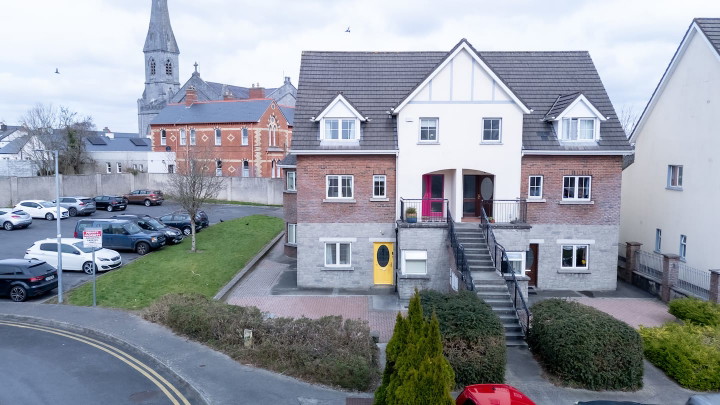 Townhouse In The Heart Of Ennis, Co. Clare - Ennis