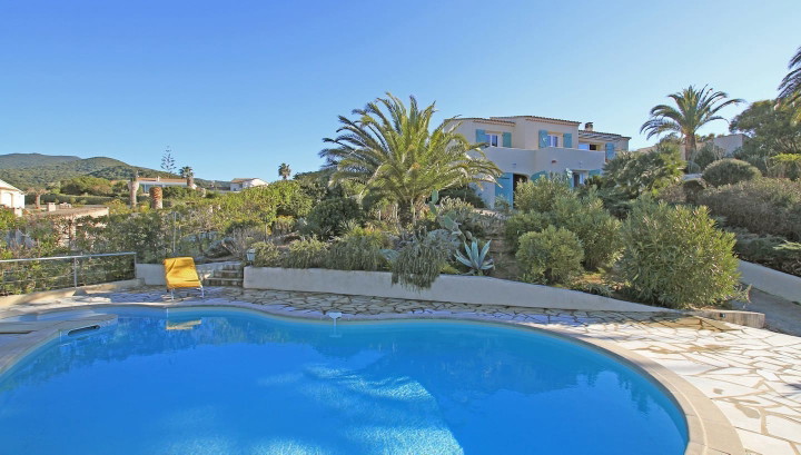 Villa Abbracciu 4* Avec Piscine Chauffée + Vue Mer - Korsika
