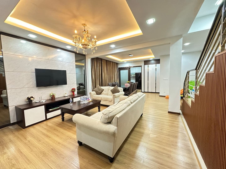Semi Villa Downtown Batam Full Renovation - Batam