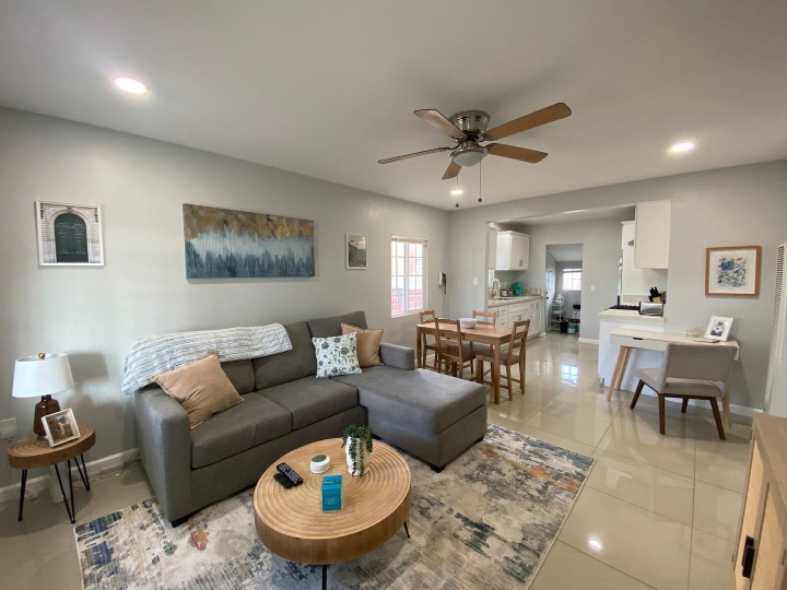 Cozy & Stylish | Near Dtla, Universal, And Disney - Downey