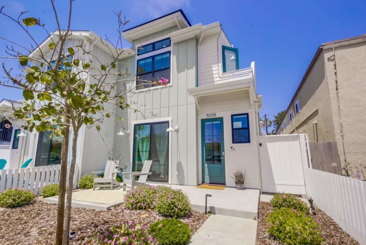 Bright & Modern Ob Getaway - San Diego