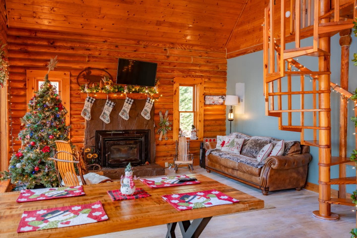 Udder Earned Acres Cabin - South Carolina