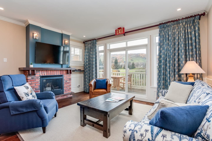 The Sweet Spot: Hot Tub, Walk + Shuttle To Village - Collingwood
