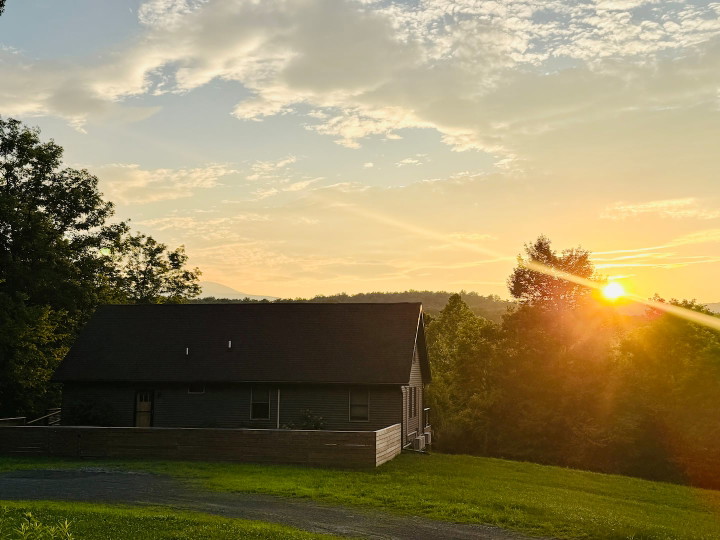 Secluded, Modern Cabin Escape - Mountain Views - Catskill, NY