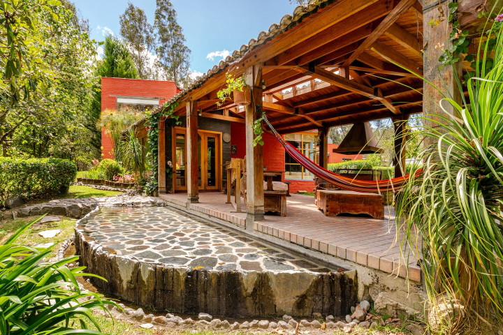 Cachafaz De Alanga&nbsp;: Eau Et Jardin à Los Chillos - Quito