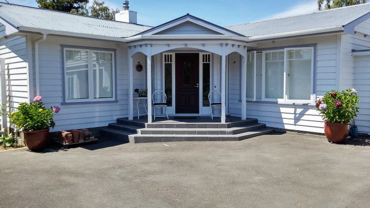 Semi -Detached Studio - Upper Hutt