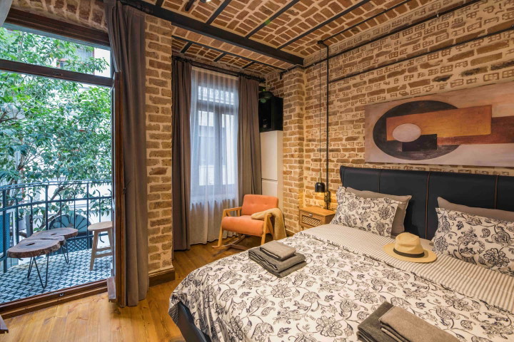 2br Balcony Hideaway | 2 Min To Galata Tower | - İstanbul