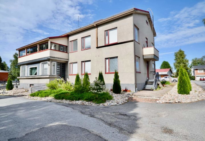 Poppeli Guest House -